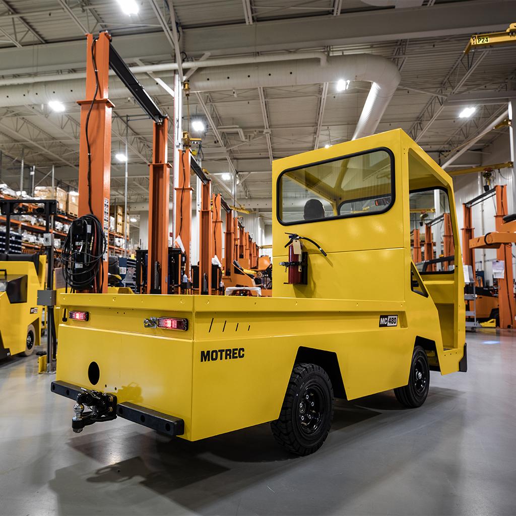 Motrec - MC-480 Electric 48V Baggage and GSE Towing Vehicle | Pilot John