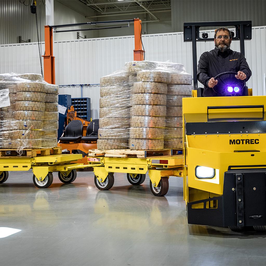 Motrec - MT-210 Electric 48V Tow Tractor | Pilot John