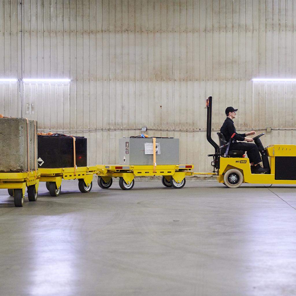 Motrec - MT-350 Electric 48V HD Tow Tractor | Pilot John