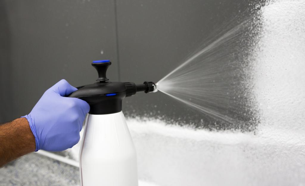 Shop FOAMit F1.5L – 1.5 Liter Pump Up Foam Unit - White Tank | Pilot John