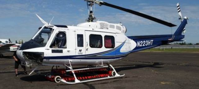 Shop Tiger Tugs 8.0 Remote-Controlled Helicopter Tug – 8,000-lb Lift ...