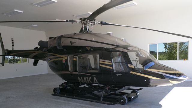 Shop Tiger Tugs 8.0 Remote-Controlled Helicopter Tug – 8,000-lb Lift ...