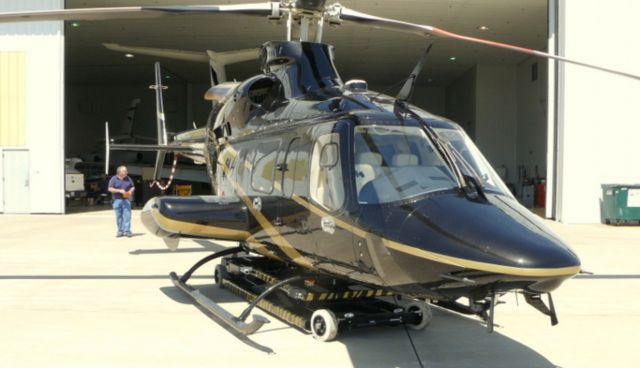 Shop Tiger Tugs 8.0 Remote-Controlled Helicopter Tug – 8,000-lb Lift ...