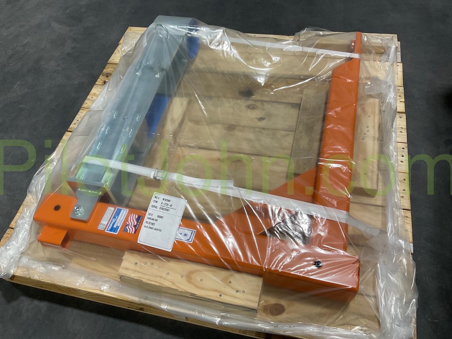 Shop Tronair K-2734-02 - Dash 8-400 MLG Adapter Kit | Pilot John