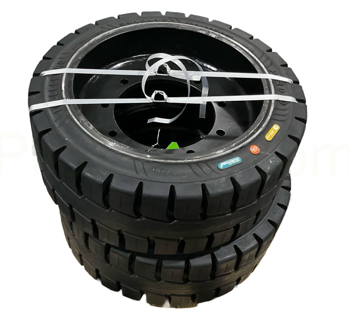 Shop Tronair U-1186 - Tire / Wheel Assembly | Pilot John