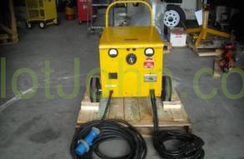 Used Foxcart PR-2400-T7 28V DC GPU | Pilot John