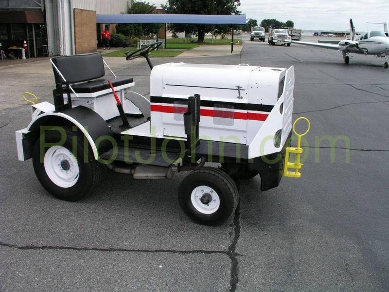 Used Tug MA-30 Gas Baggage / Tow Tug | Pilot John