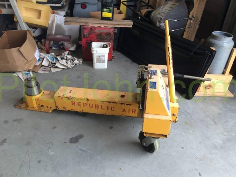Used Malabar 8842 45 Ton Aircraft Axle Jack | Pilot John