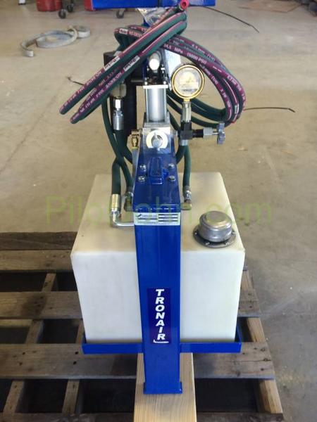 Buy Used Tronair 06-5004-3600 Fluid Service Unit | Pilot John