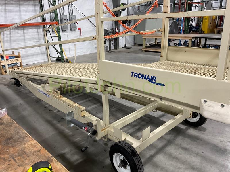 Used Tronair 04-6001-1100 B1 Maintenance Stand | Pilot John